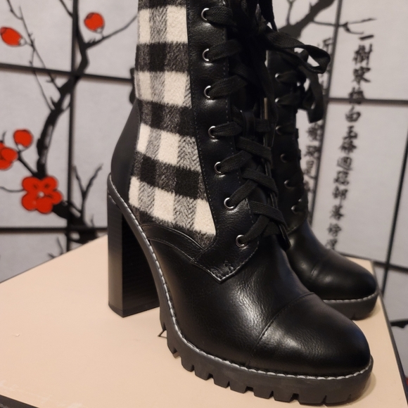 BCB GENERATION | Shoes | Bcb Generation Ladies Black Ivory Plaid Boots ...